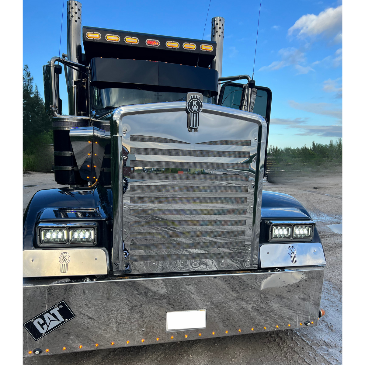 Kenworth W900L Heavy-Duty Stainless Steel Grille – Rugged Design – A&A ...